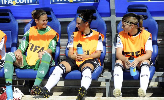 V.l.: Desiree Schumann, Jessica Wich und Marie - Louise Bagehorn, auf ...