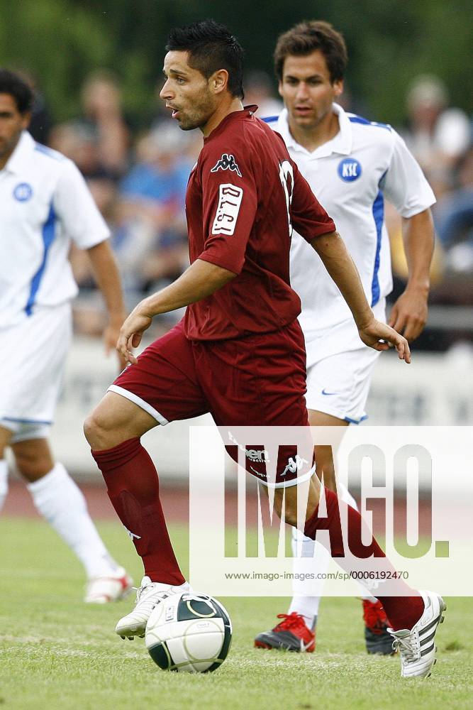 Mario MUTSCH, FC Metz am Ball, FC Metz (rot) - Karlsruher SC (wei