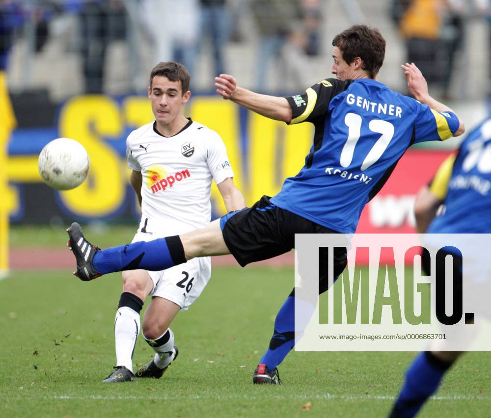TuS Koblenz - SV Sandhausen - Der Koblenzer Thomas Gentner (r) und ...