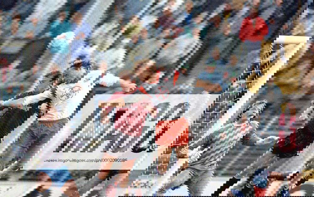 Klaus Täuber (Leverkusen, 2.v.re.) gegen Karsten Surmann (2.v.li ...