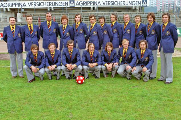 Präsentation der Vereinsanzüge von Eintracht Braunschweig mit dem neuen ...