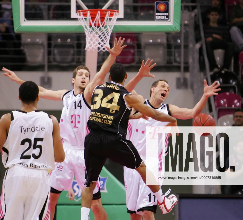 Jacob Jaacks, Tim Ohlbrecht Telekom Baskets Bonn - Mitteldeutscher BC