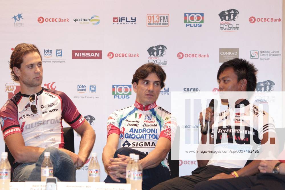 04.03.2011 Ben Kersten of Fly V Australia(left), Alessandro Bertolini ...