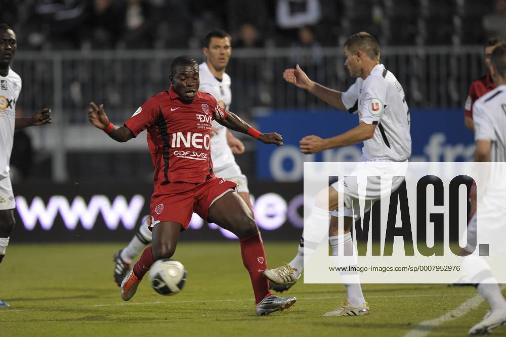 Charley Fomen (Dijon) - SCO Angers vs. FCO Dijon 1:0 - Ligue 2 - 27.05. ...