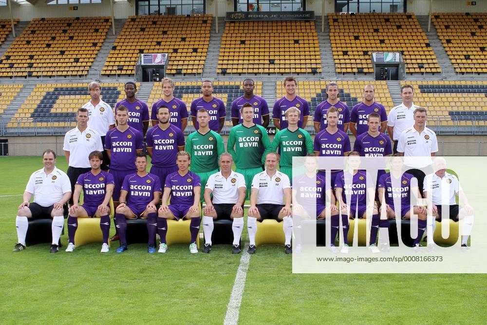 teammanager Ger Senden, Arnaud Djoum Sutchuin, Kenneth Staelens ...