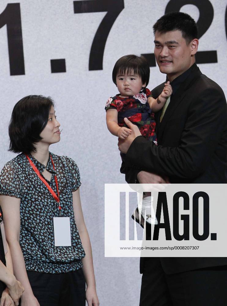 Yao Ming And Daughter