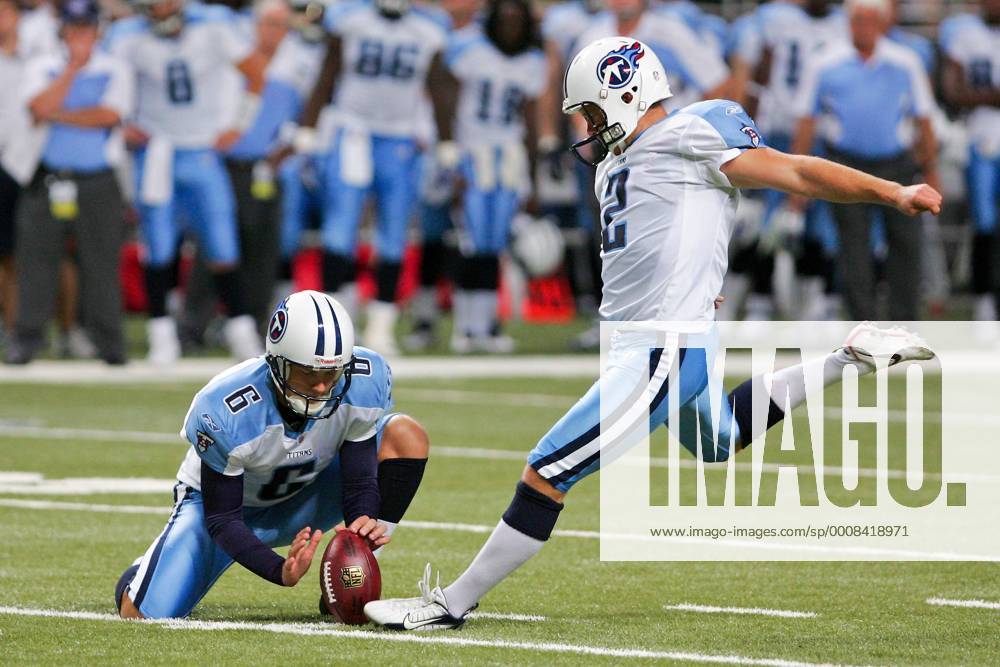 Saint Louis, Missouri, U.S - Tennessee Titans place kicker Rob Bironas ...
