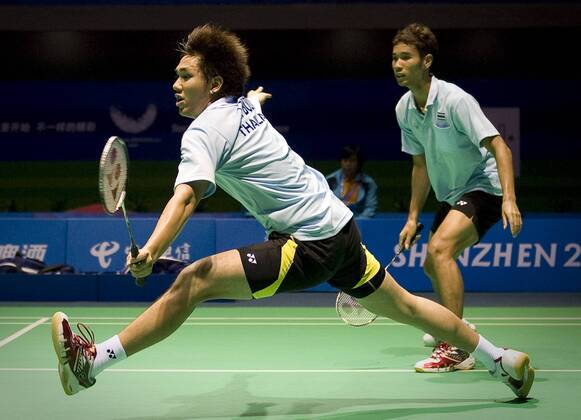 Bodin Isara Maneepong Jongjit of Thailand compete during the men s ...