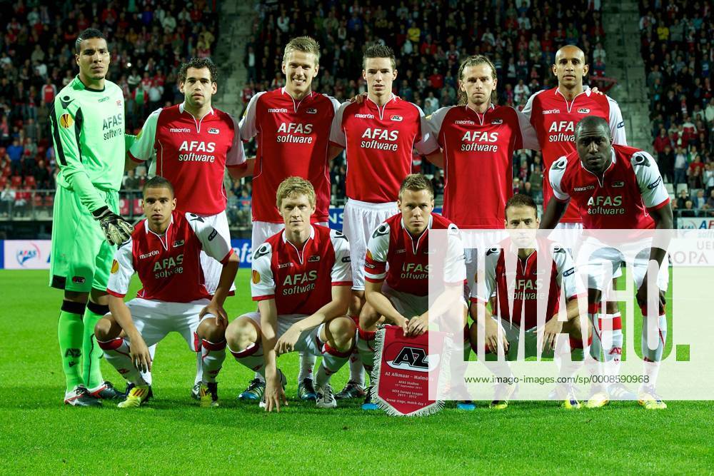 AZ Alkmaar team photo (back row L-R) goalkeeper Esteban Alvarado Brown ...