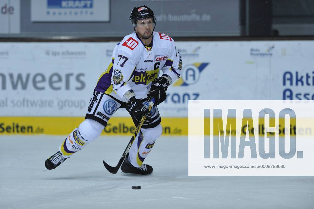 Pascal Trepanier, Krefeld Pinguine, Einzelbild, Aktion, EHC München vs ...