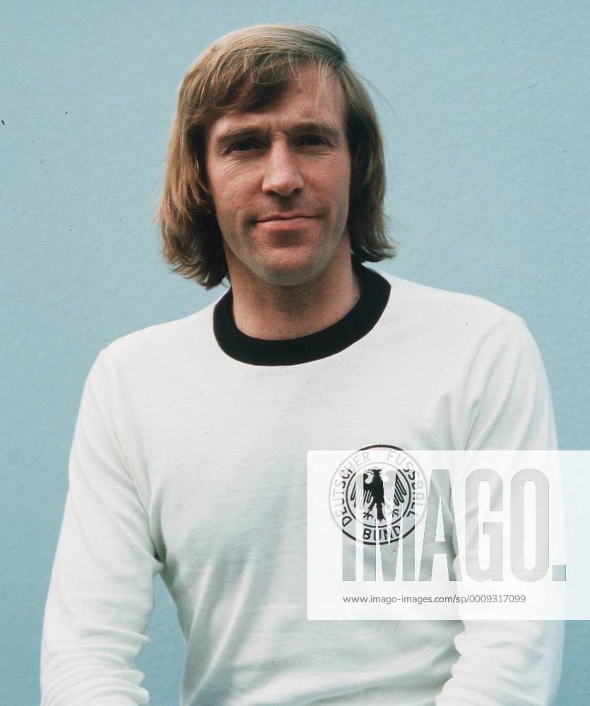 Fussball Herren 1974 Deutschland Nationalmannschaft ITA - BRD : Günther ...