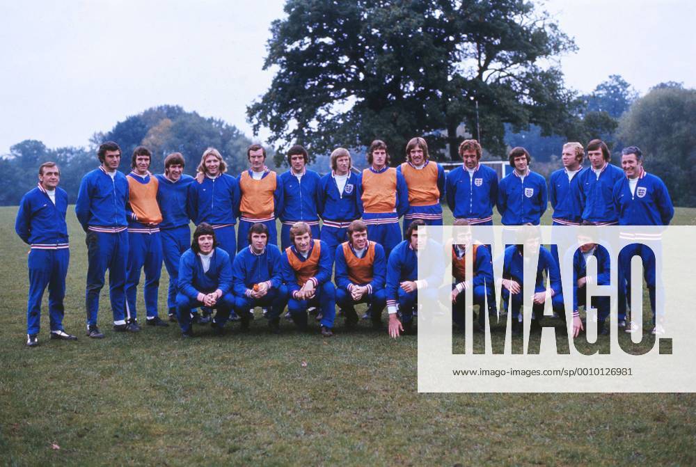 Football - Pre World Cup Qualifier - 14 10 1973 England team group ...