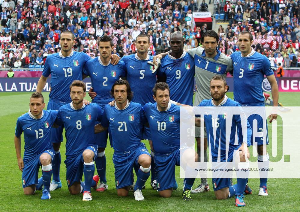 Bild zeigt die Mannschaft von ITA mit Leonardo Bonucci, Christian ...