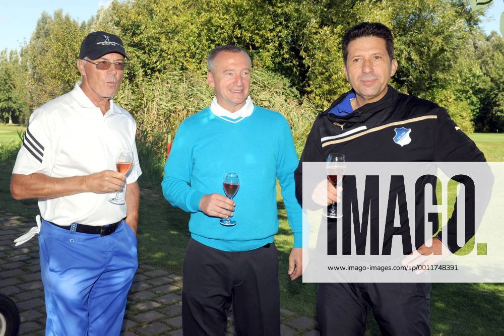 (l-r) Der ehemalige Fussball-Profi Franz Beckenbauer , Unternehmer ...