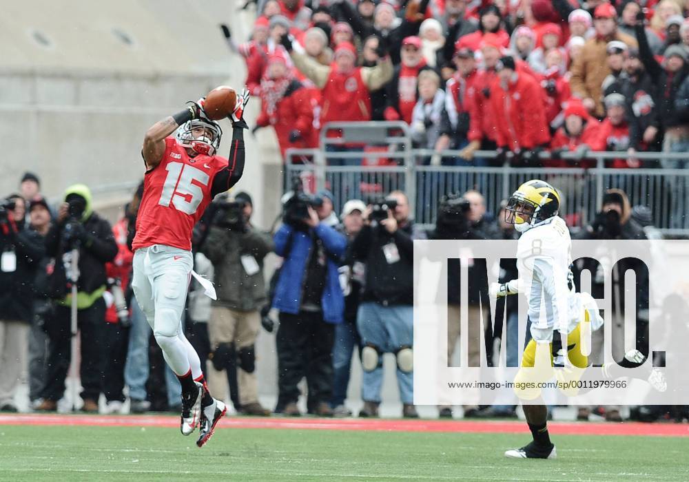 November 24, 2012: Ohio State receiver Devin Smith hauls in a long pass ...