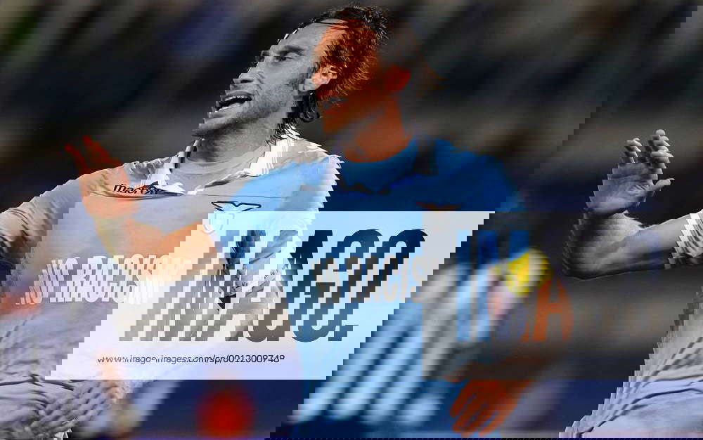 Lazio s captain Stefano Mauri wear a shirt reading No Racism Stefano ...