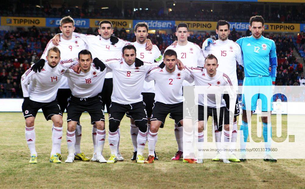 Teamfoto Albanien Etrit Berisha 12, Andi Lila 2, Armend Dallku 4, Lorik ...