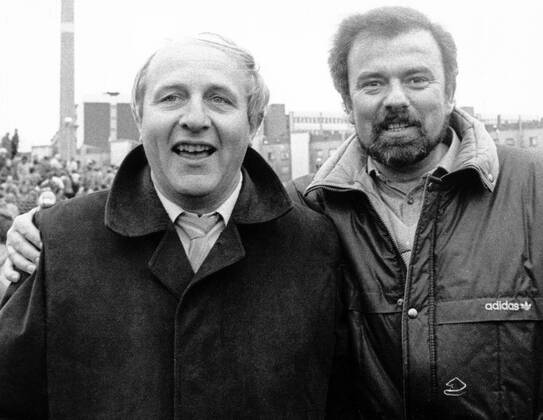 Präsident Jean Löring und Trainer Martin Luppen Fußball Herren DFB ...