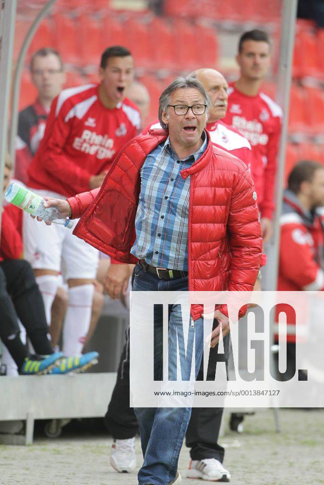 1. FC Köln U23 - VfL Bochum 1848 U23 Trainer Stephan Engels (1.FC Köln