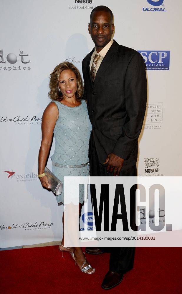 Stacey Augmon & wife Leslye Augmon 13TH HAROLD AND CAROLE PUMP ...