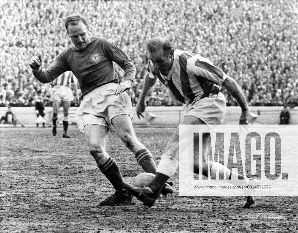 Chelsea v Stoke City 48-year old veteran, Stanley Matthews, recently ...