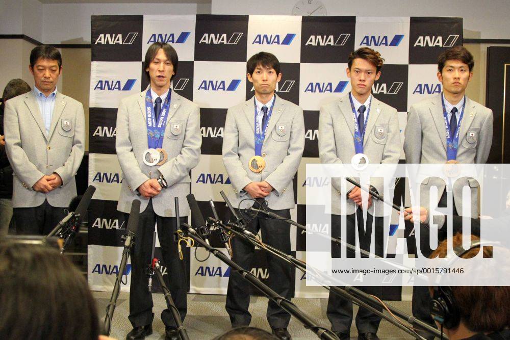 (L-R) Tomoharu Yokokawa coach, Noriaki Kasai, Daiki Ito, Taku Takeuchi, Reruhi Shimizu (JPN