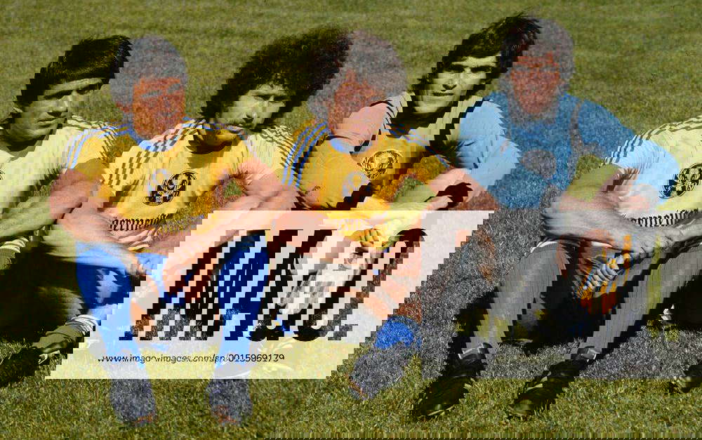 FUSSBALL 1. BUNDESLIGA SAISON 1977 1978 Danilo Popivoda, Paul Breitner ...