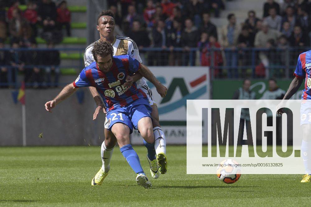 Jose Saez vs Jean Philippe Gbamin FOOTBALL : Caen vs Lens - Ligue 2 ...