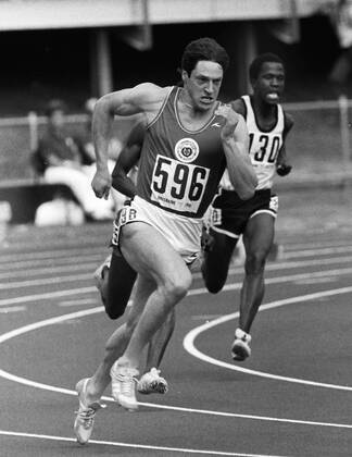 Athletics - 1982 Brisbane Commonwealth Games - Men s 200m Scotland s ...