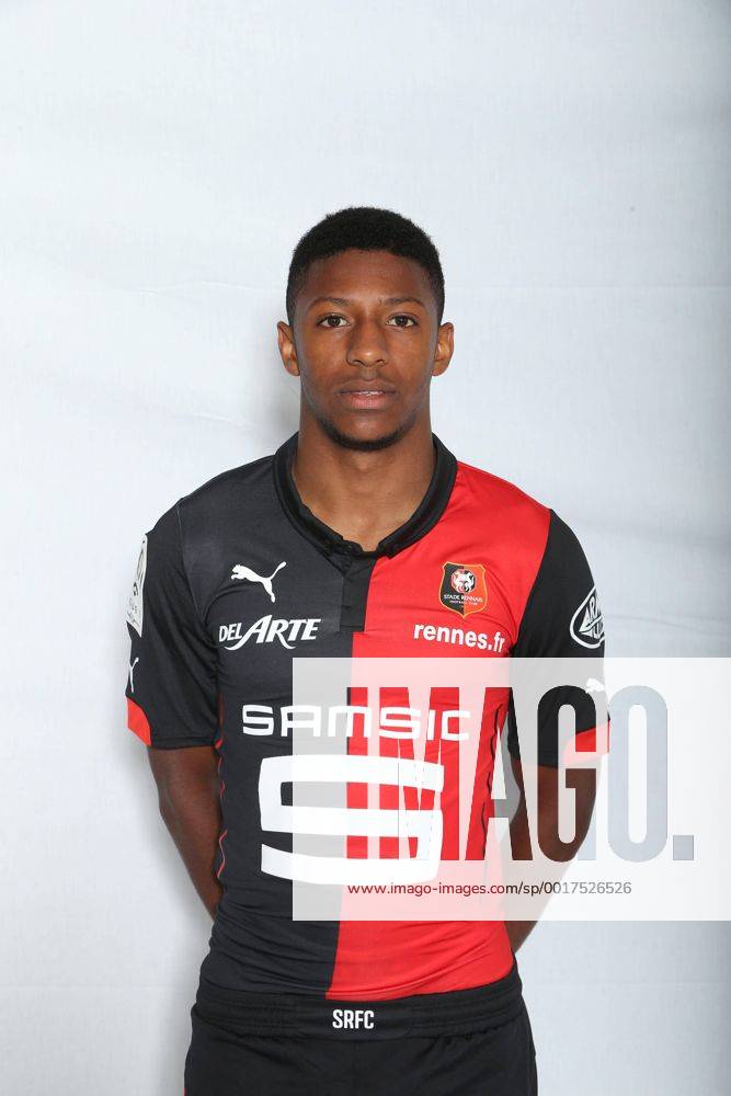 Steven Moreira FOOTBALL : Rennes - Portraits officiels - Saison 2014 ...