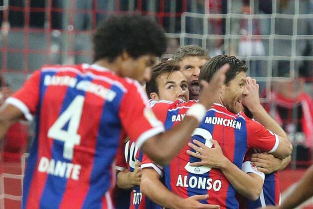 Mario Götze, FCB 19 Torjubel, Jubel nach dem Tor zum 3-1 Passgeber FC BAYERN München - FSV MAINZ