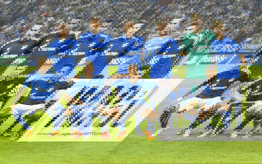 Die Mannschaft, das Team des FC Schalke 04 bei Teamfoto ...