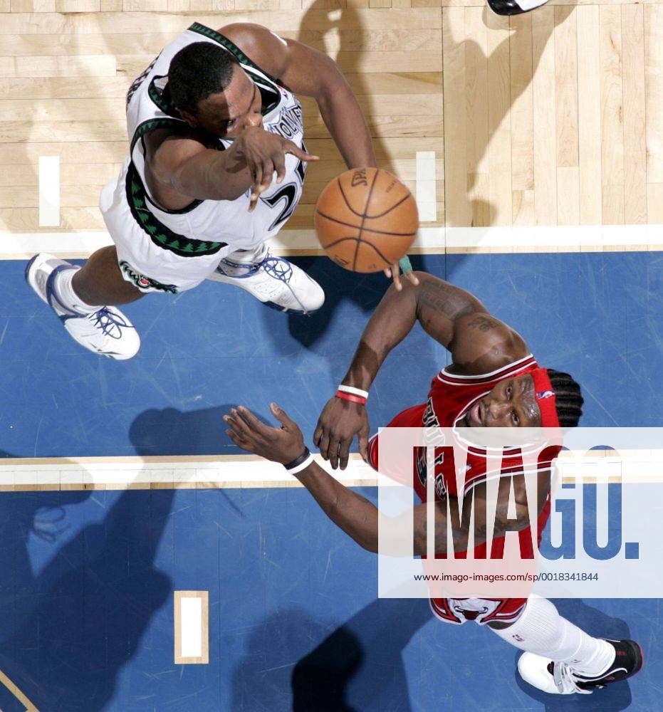 Jan. 30, 2008 - Minnesota Timberwolves Al Jefferson (25) attempts a ...