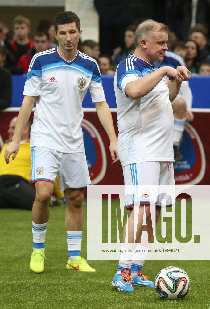 MOSCOW, RUSSIA. Russia s Yevgeny Aldonin and Sergei Kiryakov seen in the 2015 Legends Cup