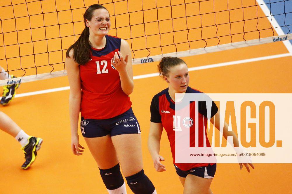 (L-R) Lisa Kersten (12) of Oskam Taurus, Ana Rekar (11) of Oskam Taurus ...