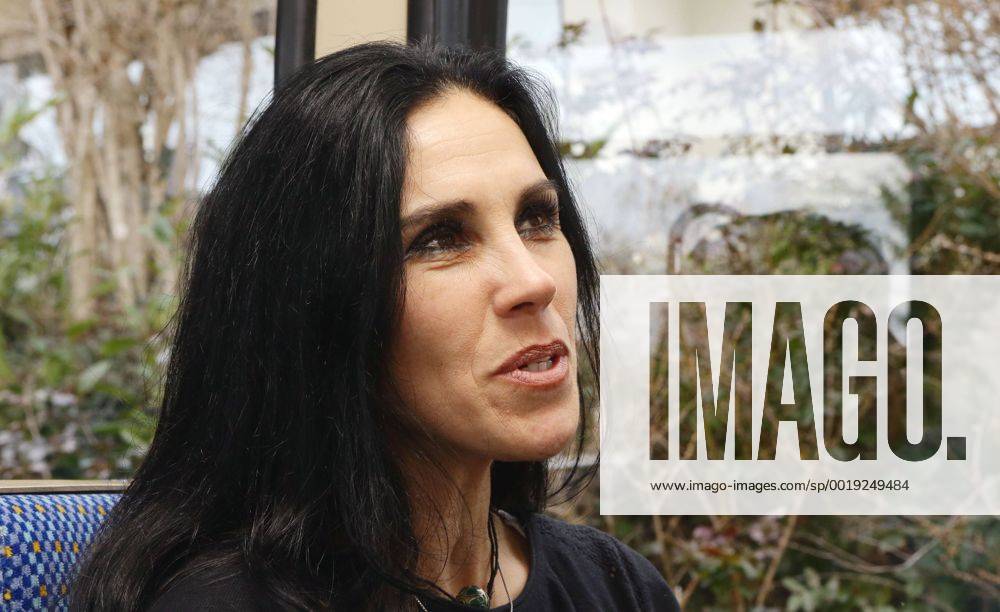 Stuttgart ,Tina Riegel ( Eiskunstlauf ) im Interview in der Stuttgarter ...