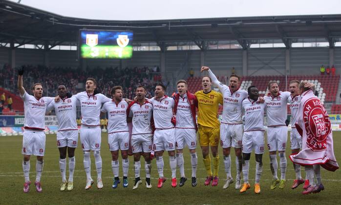 140315 Halle Saale Fußball Männer 3. Bundesliga 29 Spieltag Hallescher ...