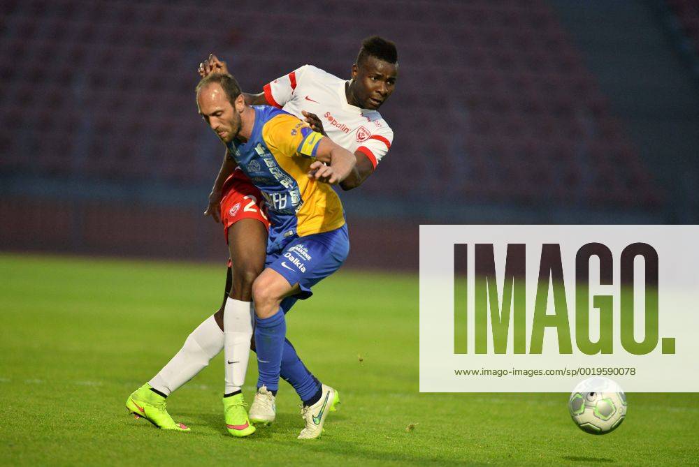 Ibrahim Amadou (nan) - Jean Michel Lesage (cre) FOOTBALL : Creteil vs ...