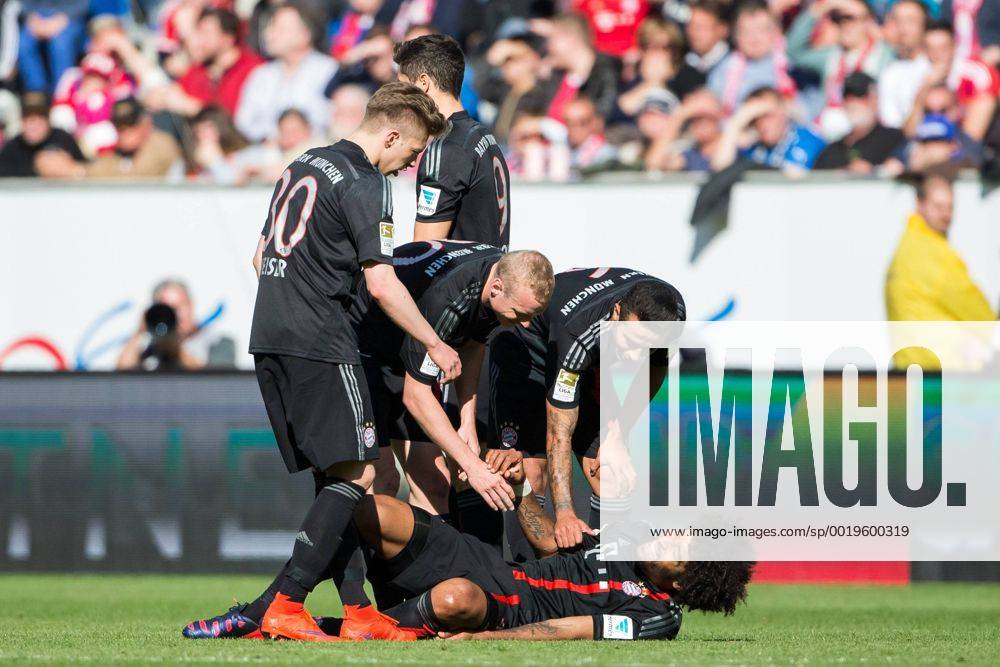 Mitchell Weiser (FC Bayern Muenchen), Sebastian Rode (FC Bayern ...