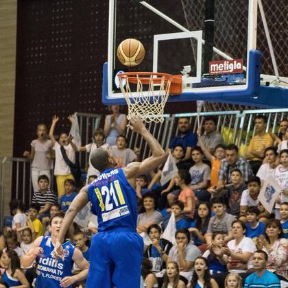 : Jermaine Jonte Flowers 21 of CSU Ploiesti in action during the The ...