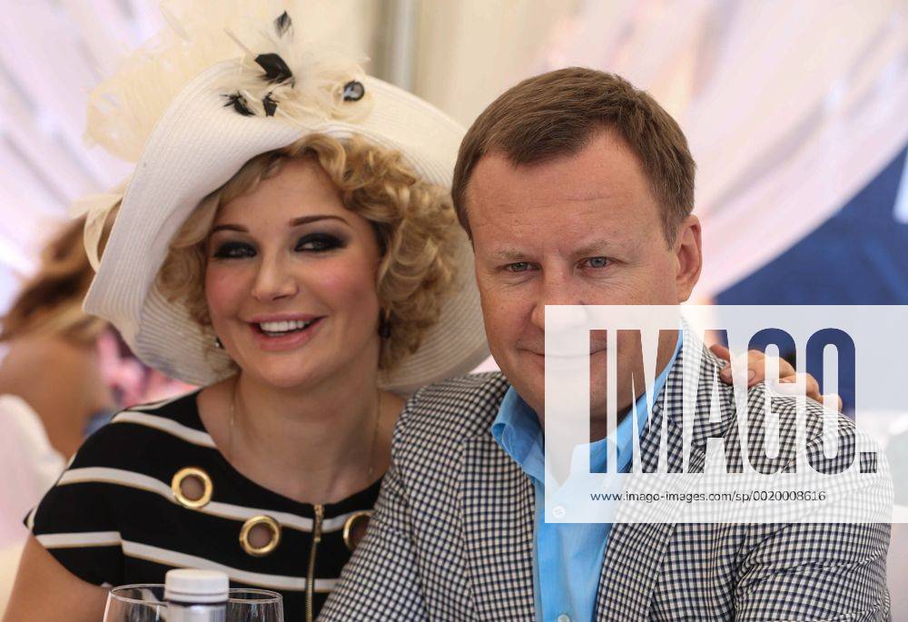 MOSCOW, RUSSIA. MAY 30, 2015. Russia s State Duma members Denis ...