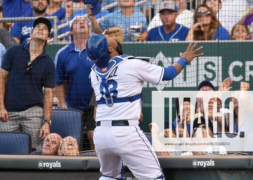 July 03, 2015: Kansas City Royals catcher Salvador Perez (13) catches a ...