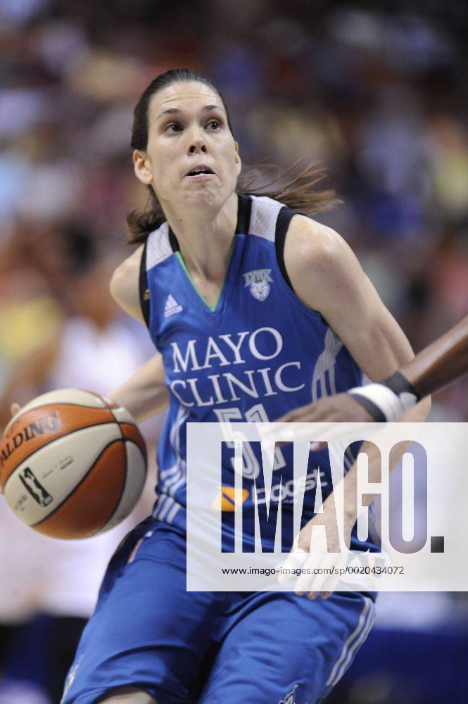 July 14, 2015: Minnesota Lynx Guard Anna Cruz (51) handles the ball ...