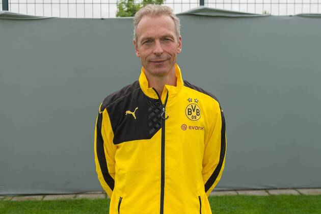 Football 1 Bundesliga Borussia Dortmund FC Bayern Muenchen 2 3 On the ...