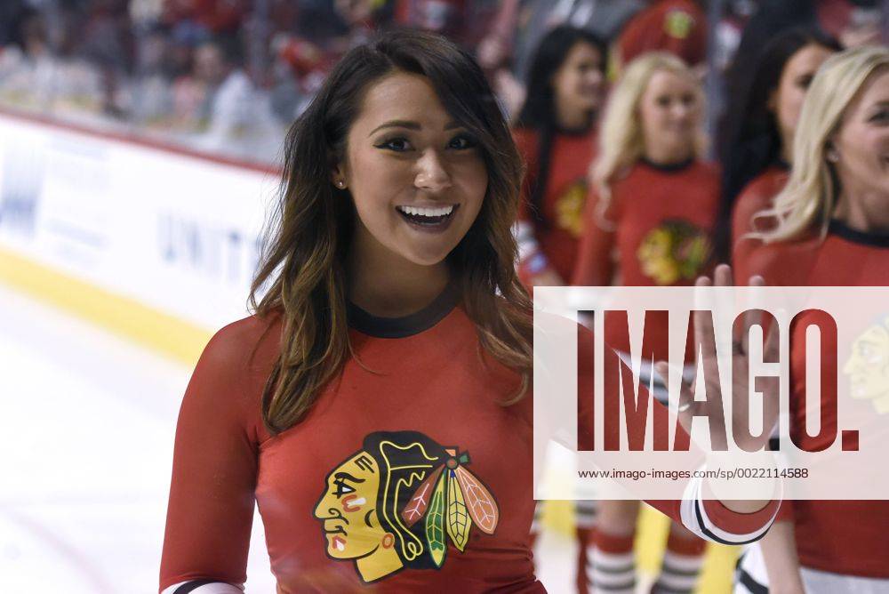 Blackhawks Ice Girls
