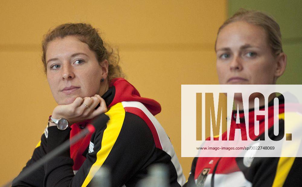 Vl: Anna-Lena FRIEDSAM und Anna-Lena GROENEFELD (beideGER) Tennis Fed ...