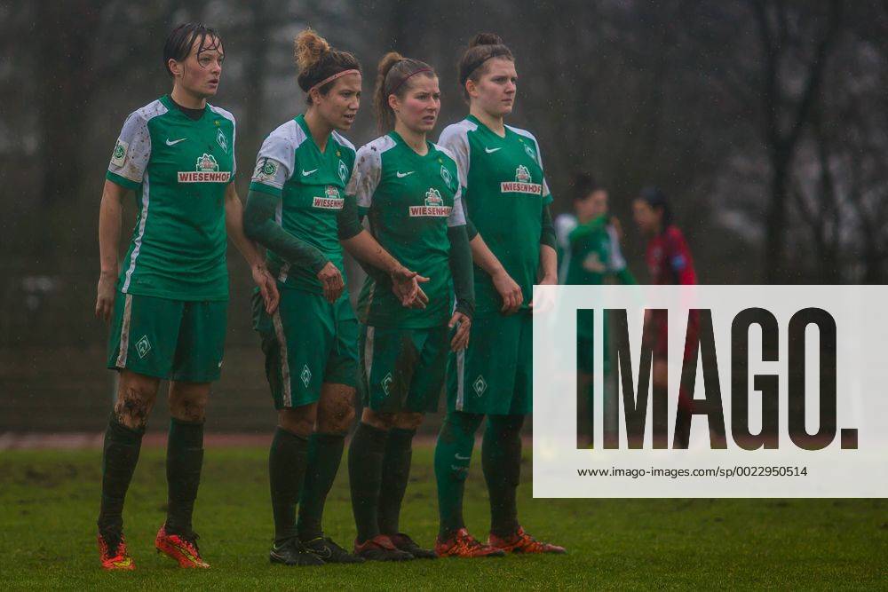 V.li.: Maren Wallenhorst (SV Werder Bremen, 25), Daniela Bräuer (Brauer ...