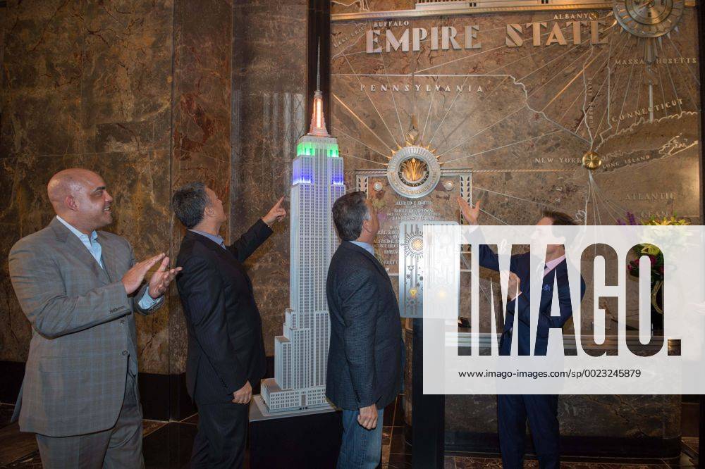 March 16, 2016 - New York, NY, USA - SNY s RAY LUCAS, RON DARLING ...