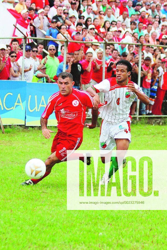 Dec. 12, 2011 - Costa Rica - El ramonense Logan Santamaria y el carmelo ...