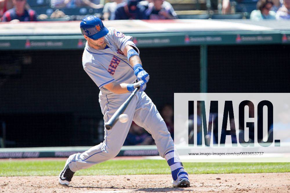 17 April 2016: New York Mets Catcher Kevin Plawecki (26) 9785 singles ...